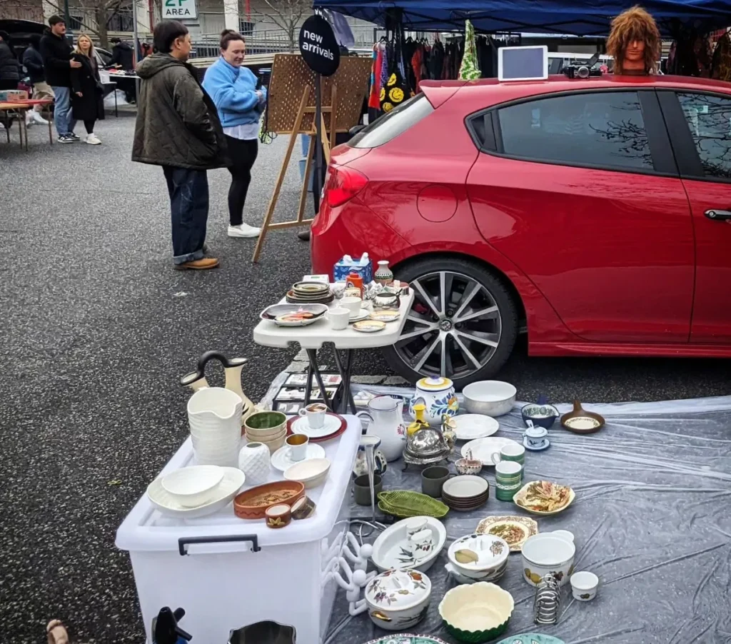 Local Crafts and Souvenirs: What to Buy and Where on Phillip Island